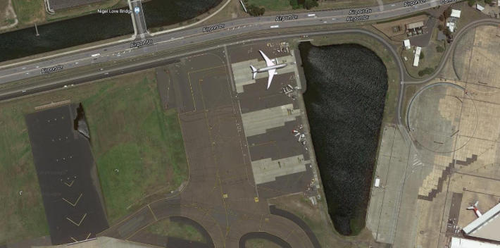 Qantas – A380 Hardstand – Woolacotts